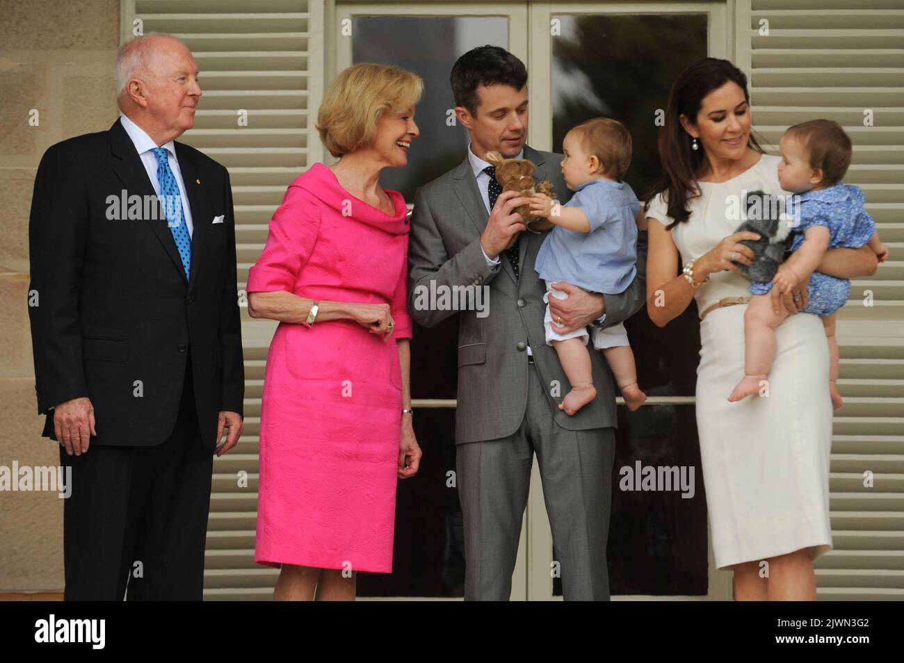 Governor General Quentin Bryce and her husband Michael welcome TRH ...