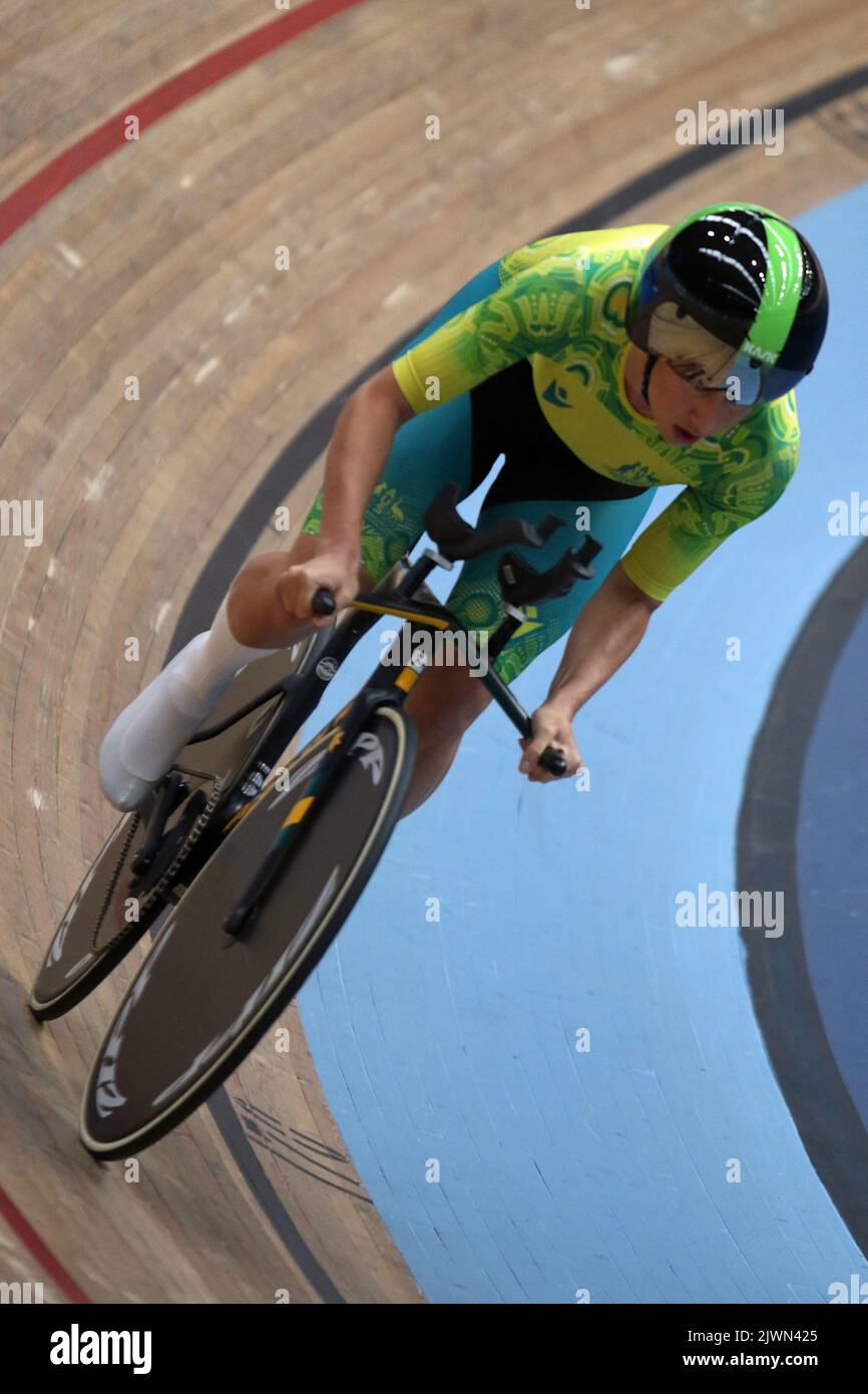 Maeve PLOUFFE of Australia in the women's 3000m Individual Pursuit ...