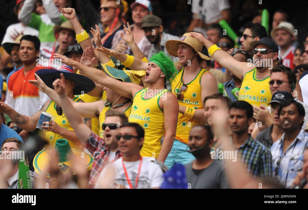 Australian fans cheer during first cricket test between Australia and ...