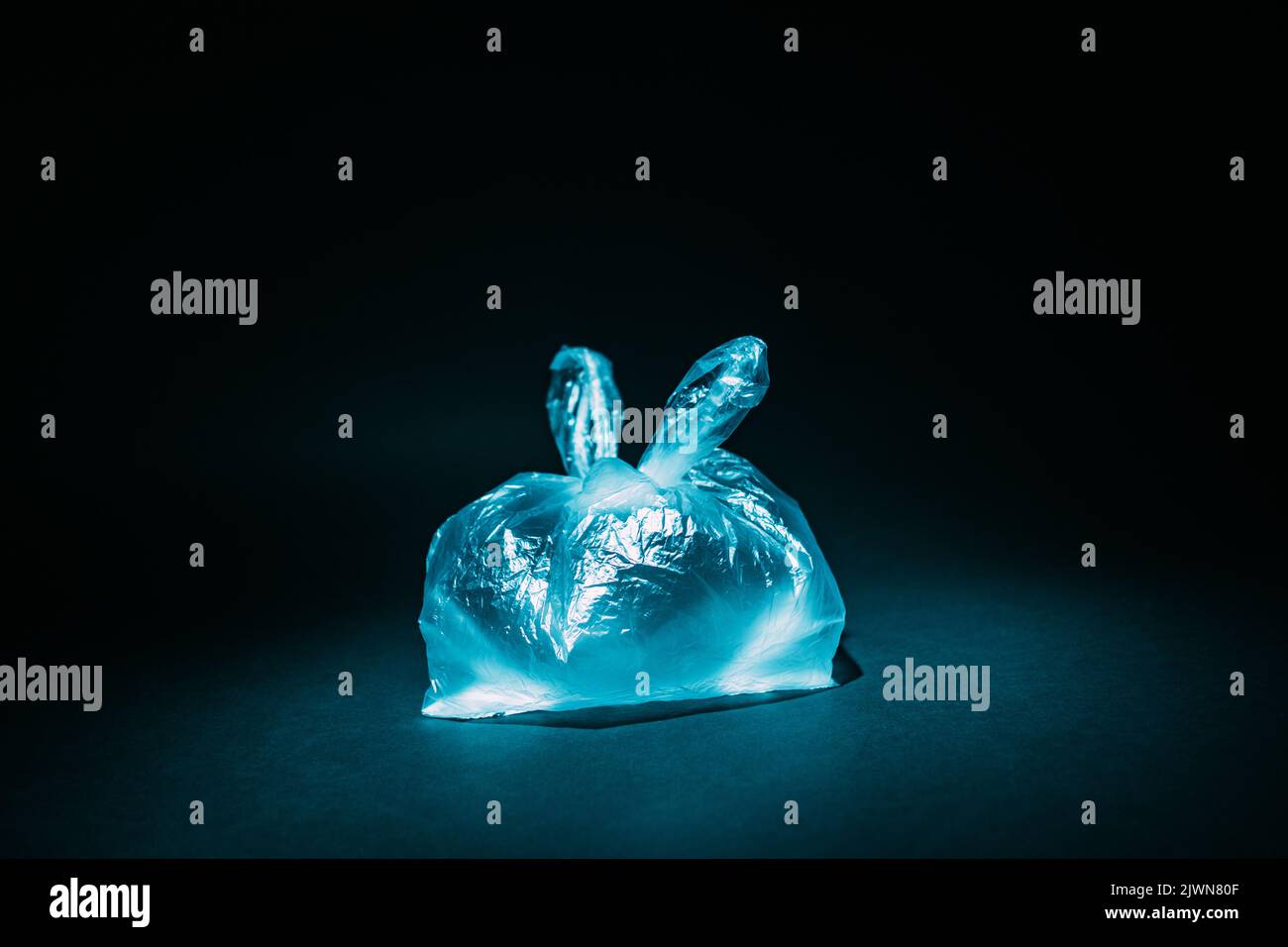 ocean pollution waste contamination cellophane bag Stock Photo - Alamy
