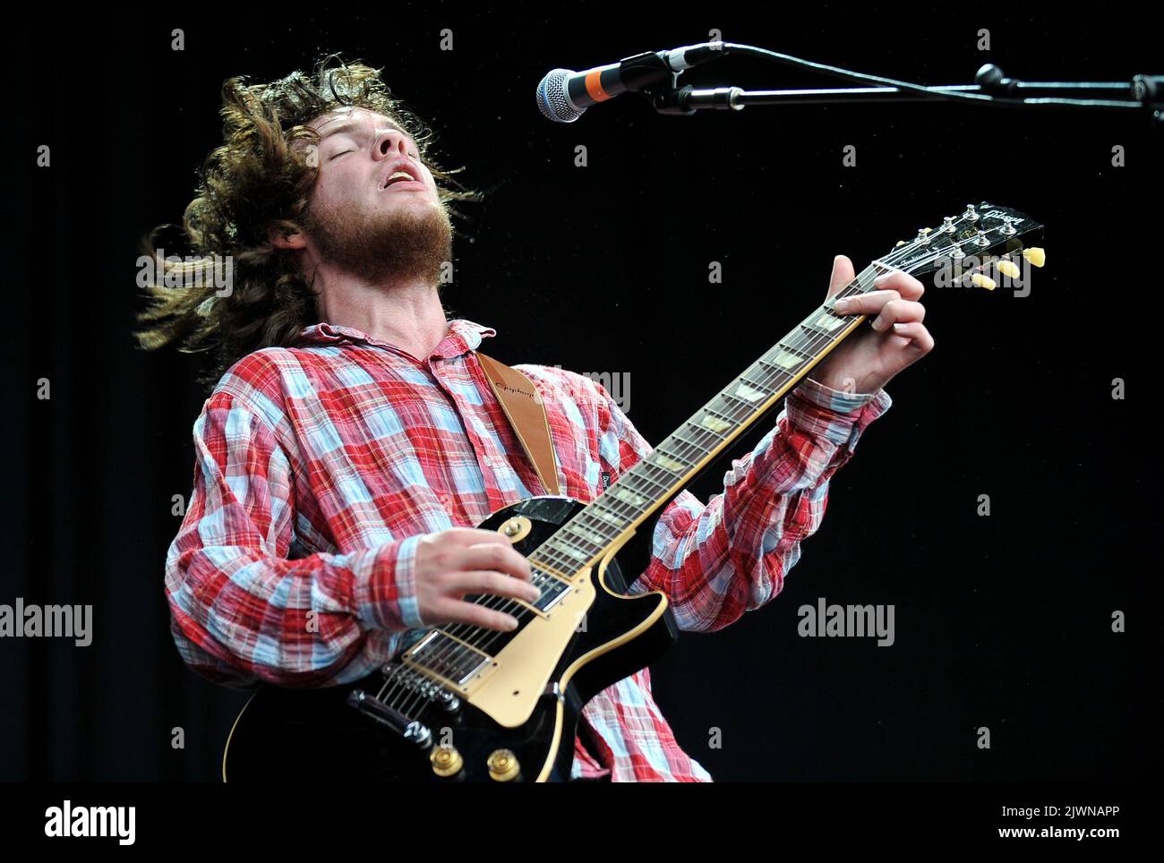 Singer with the band Papa vs Pretty, Thomas Rawle, performs at the Big ...