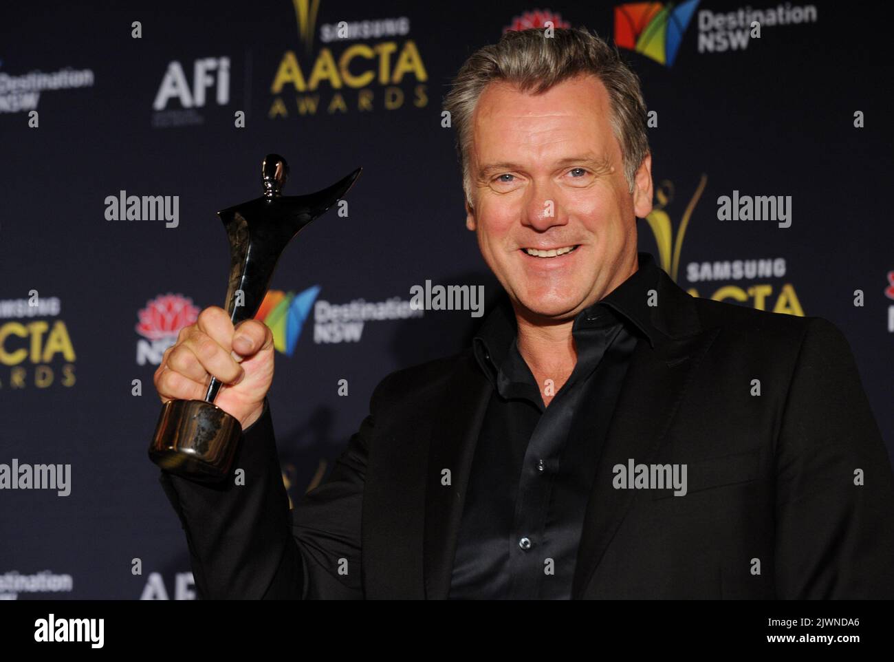 Australian actor Eric Thompson with the Audience Choice Award for Best ...