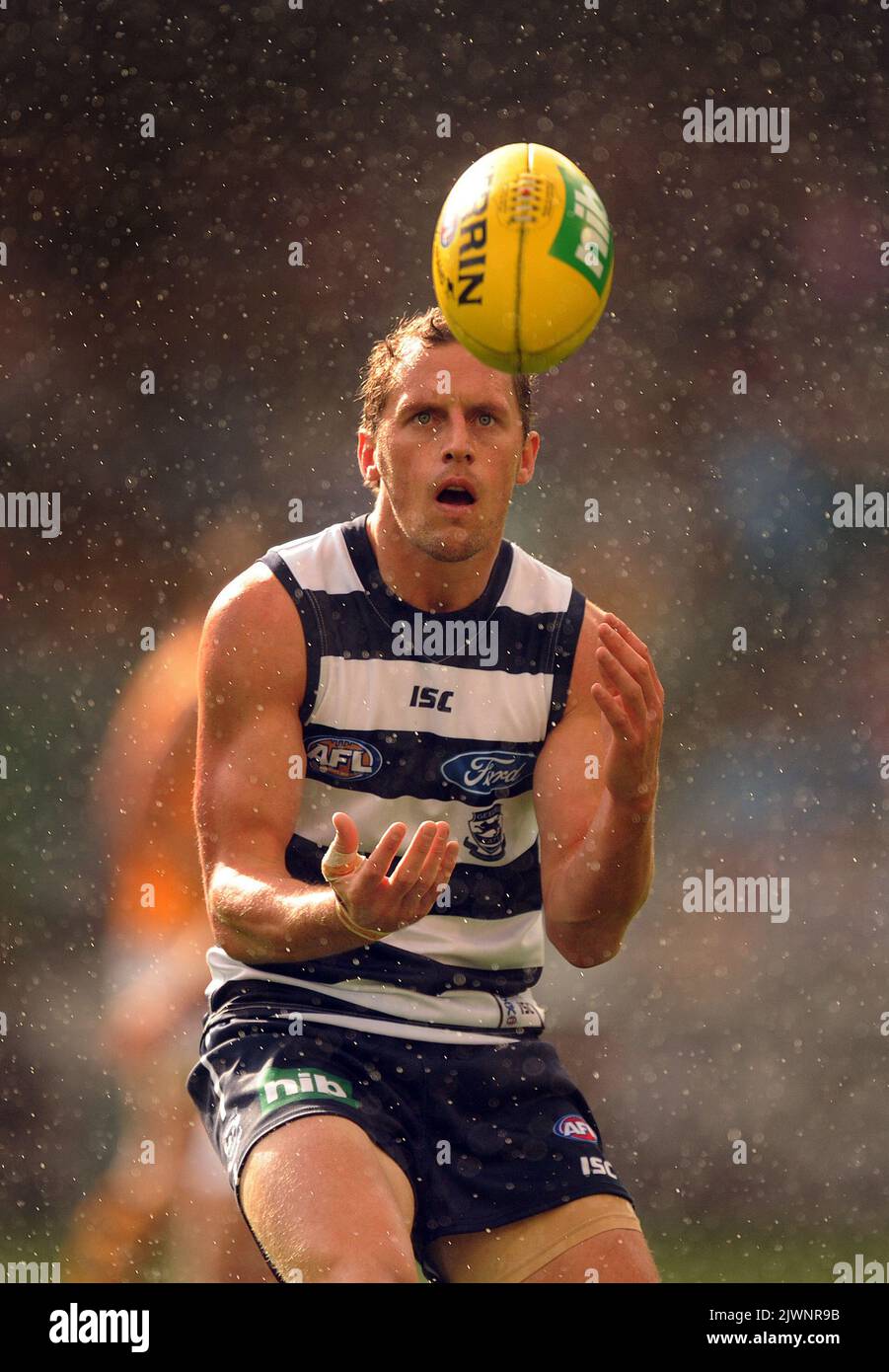 James Kelly of Geelong takes an uncontested mark against Hawthorn ...