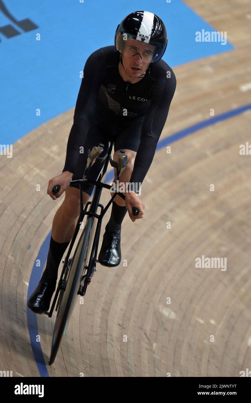 Tom SEXTON of New Zealand in the Men's 4000m Individual Pursuit cycling ...