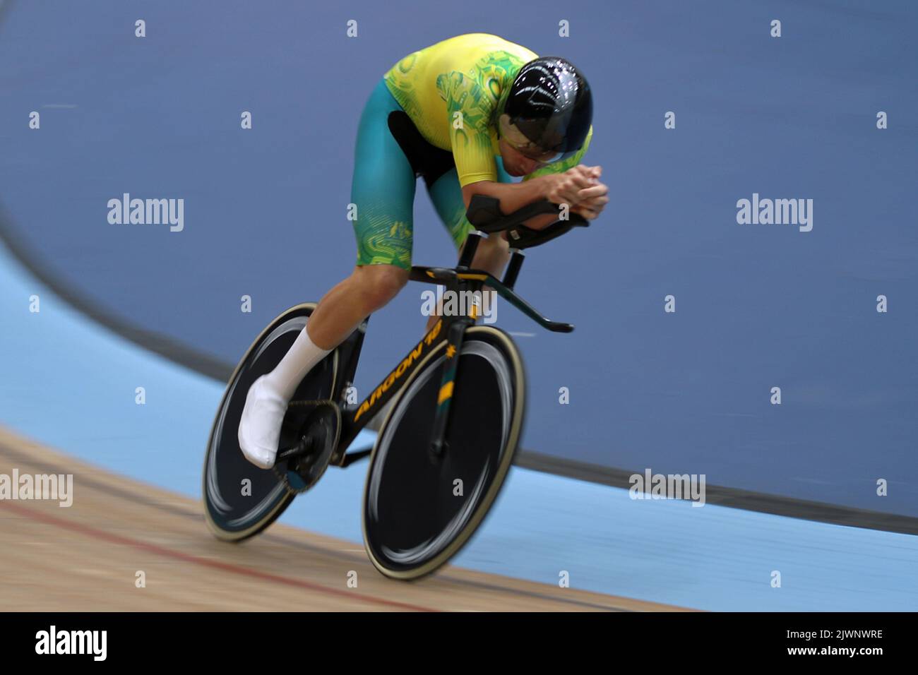 Conor LEAHY of Australia in the Men's 4000m Individual Pursuit cycling ...