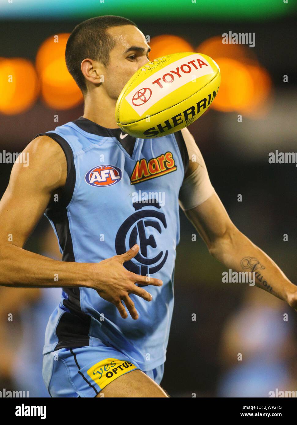 Jeffrey Garlett of Carlton bounces the ball while making a break during ...