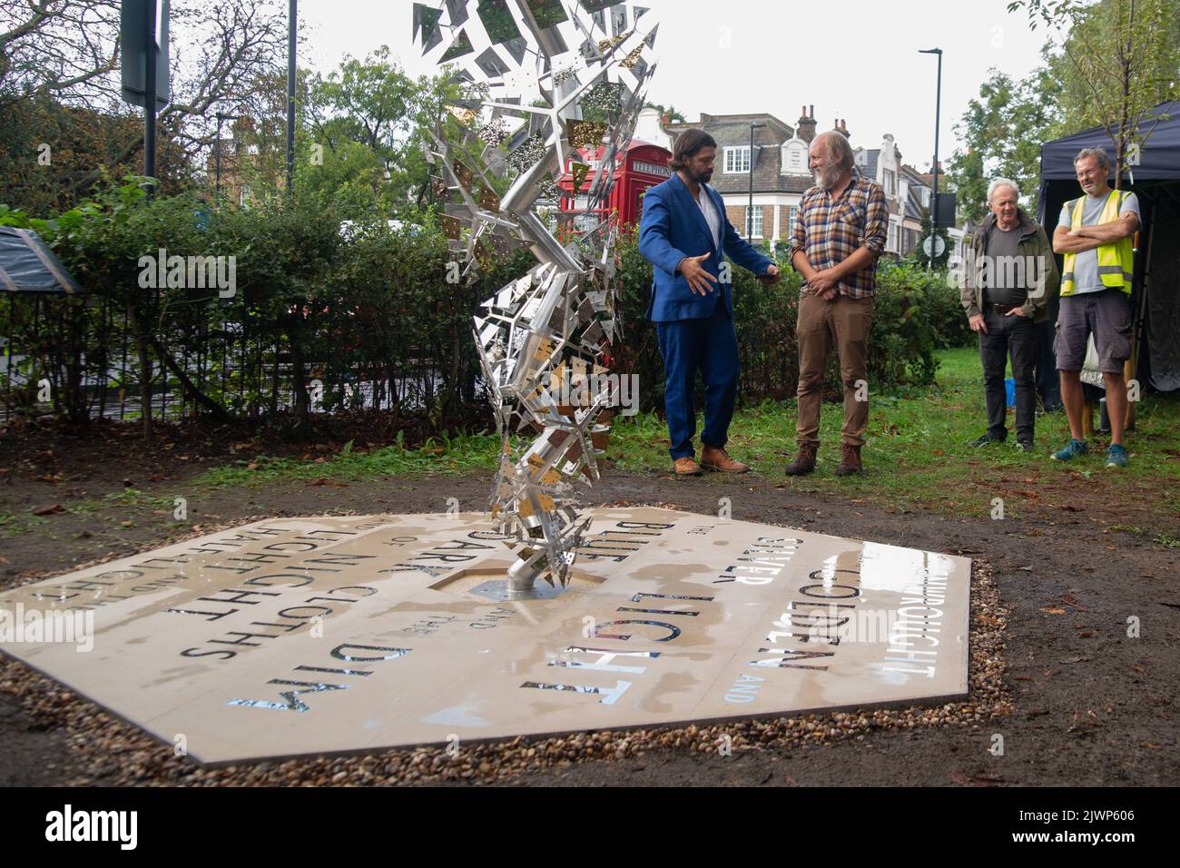 London, UK. 6th Sep, 2022. Rowan WIlliams Unveils Statue Honouring W B ...