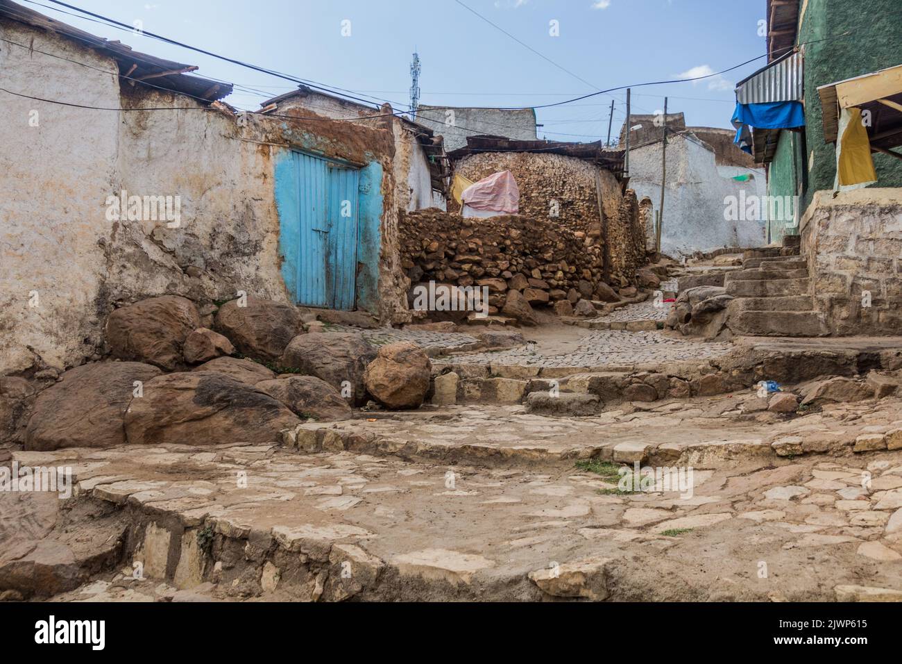 Narrow alleys in the Old town in Harar, Ethiopia Stock Photo - Alamy