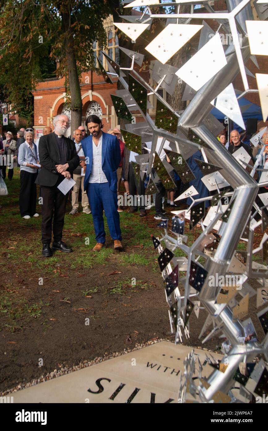 London, UK. 6th Sep, 2022. Rowan WIlliams Unveils Statue Honouring W B ...