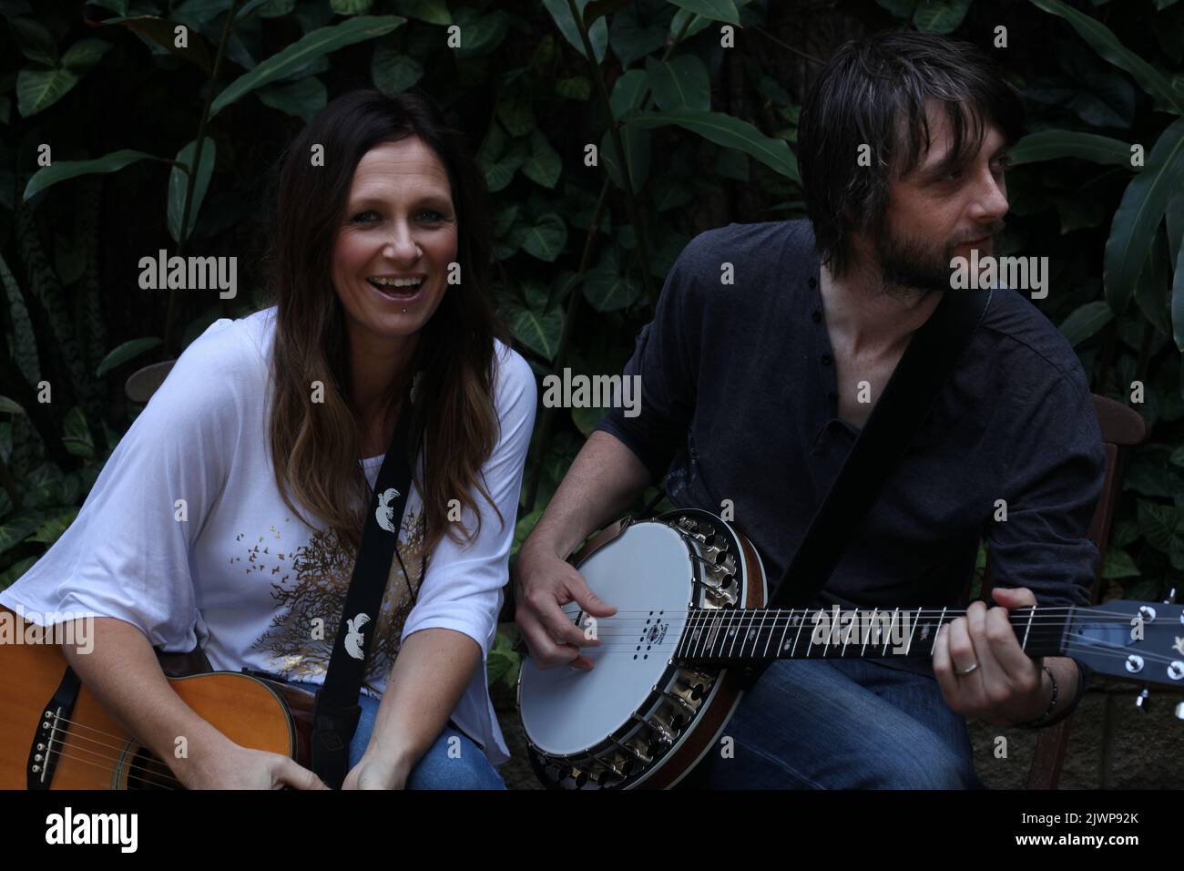 Musicians Kasey Chambers (left) and Shane Nicholson pose for ...