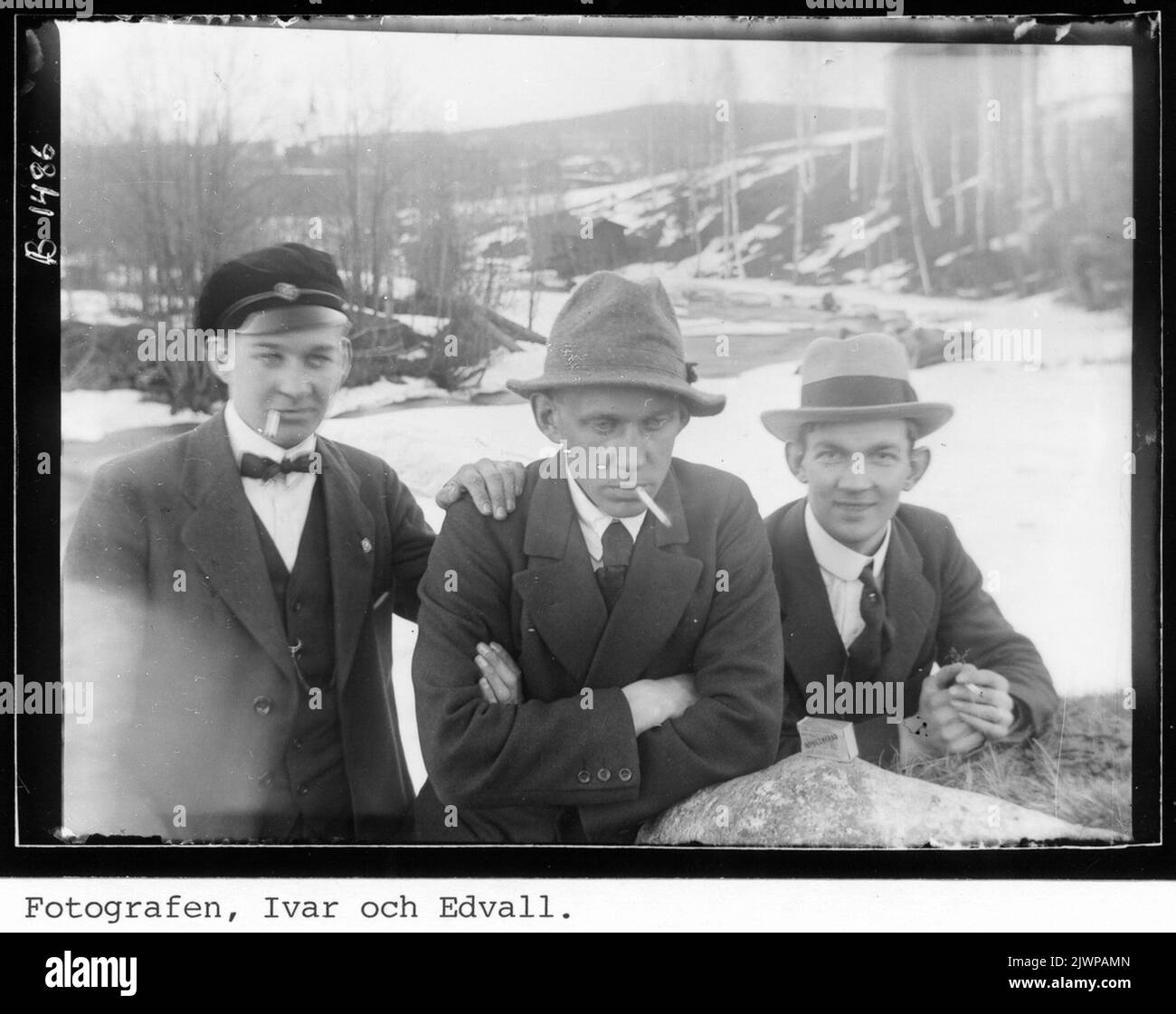 The photographer, Ivar and Edvall. Fotografen, Ivar och Edvall Stock ...