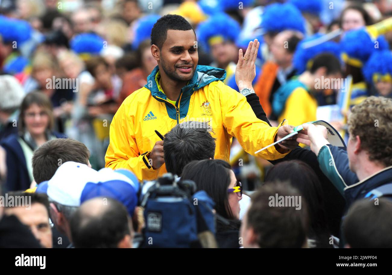 Olympic basketballer Patty Mills signs autographs for fans at ...