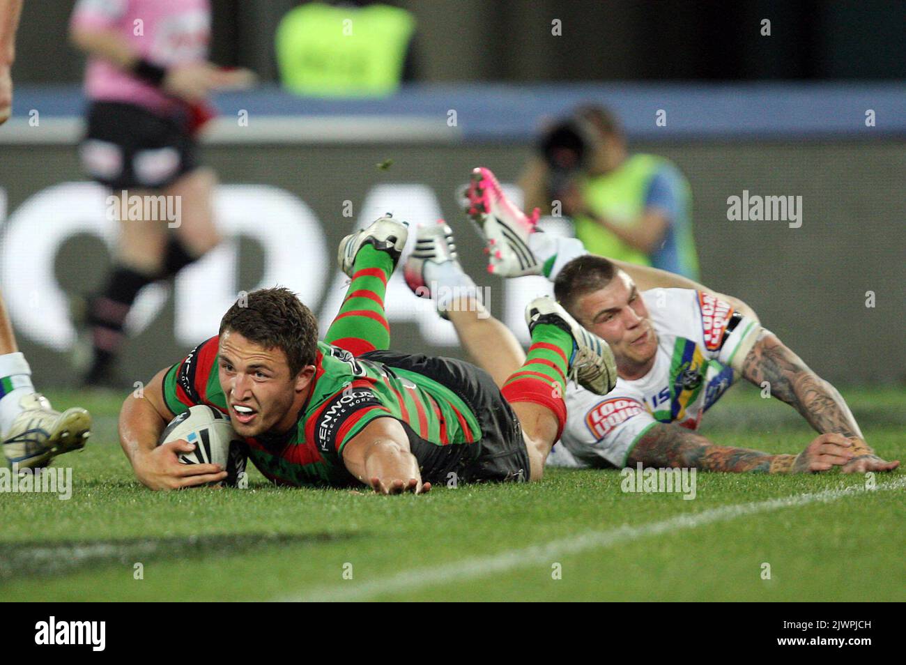 Sam Burgess scores during the NRL -Finals Week 2 match between South ...