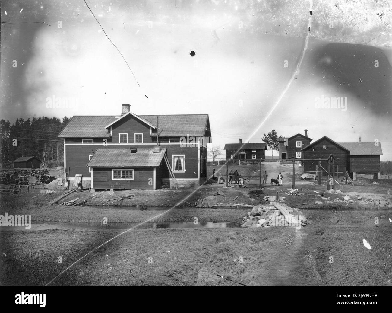 The colors in Kilafors, is located next to the golf course. Färgeriet i ...