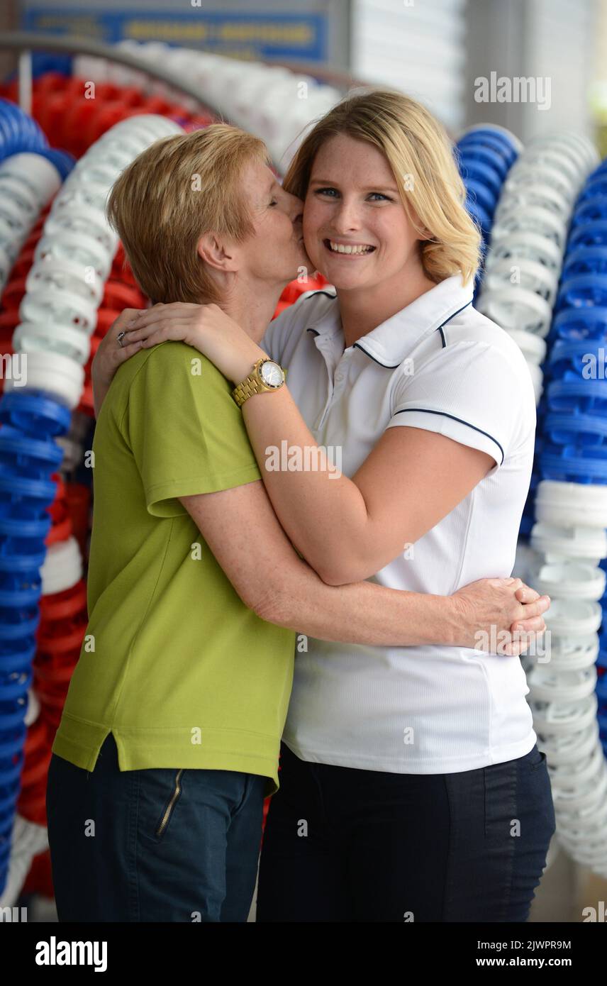 Olympic swimmer Leisel Jones poses for photos with her mother Rosemary ...