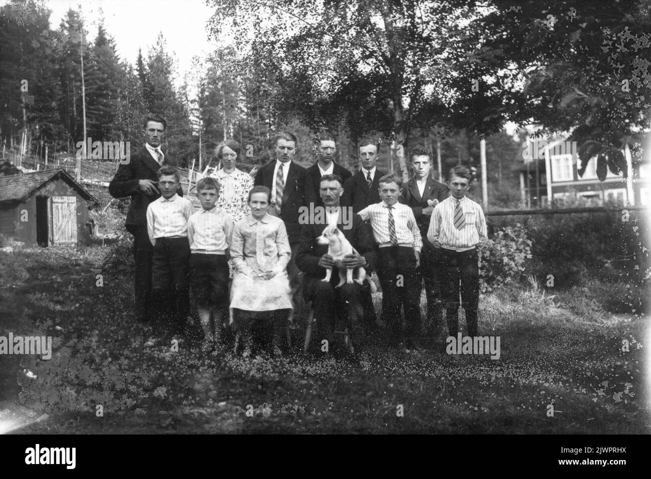 Elin and Johan Jansson with family in Nybo - Västerbo. At the back of ...
