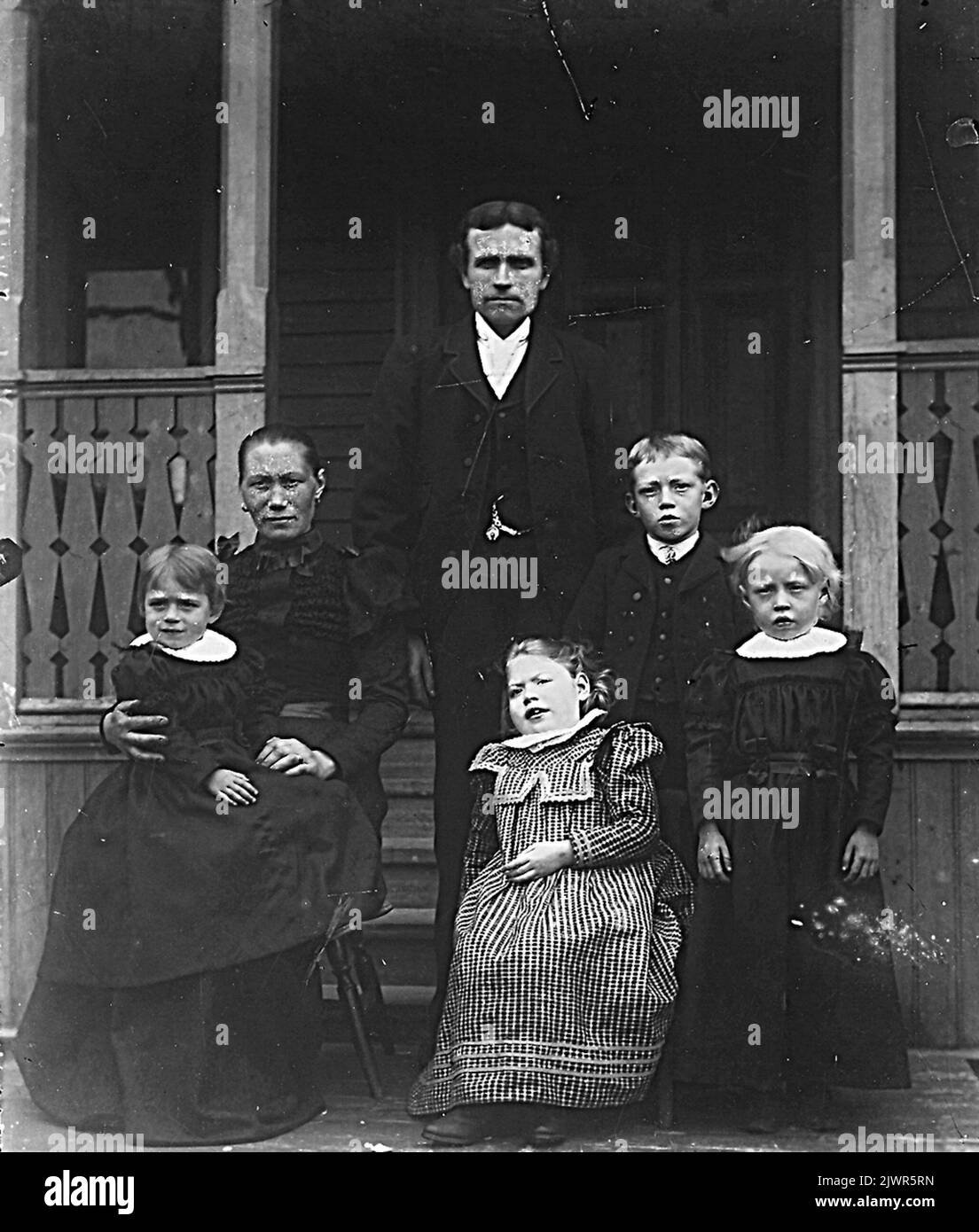 Unknown family. Okänd familj Stock Photo - Alamy