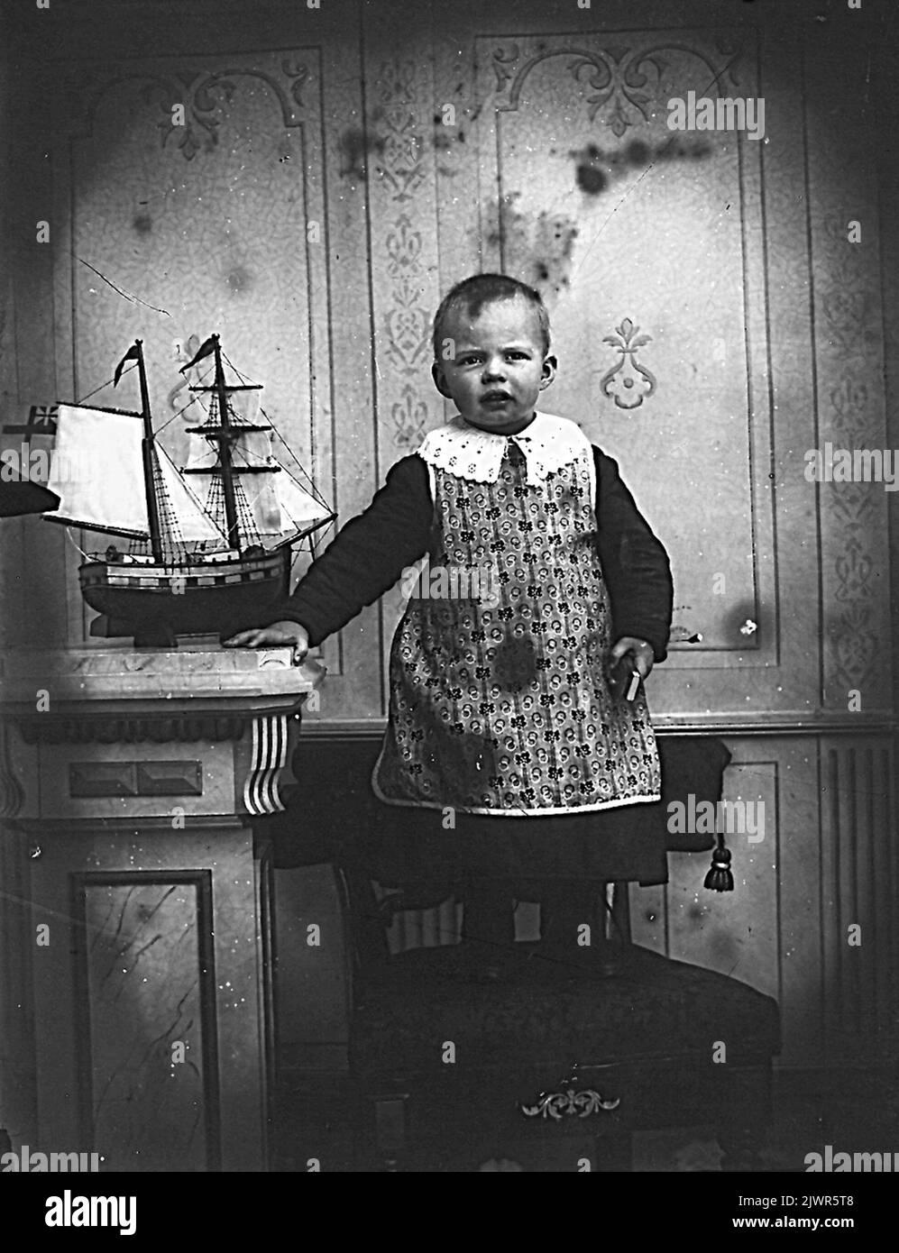 Per Herman Lindberg, son of photographer Per Lindberg. Per Herman ...