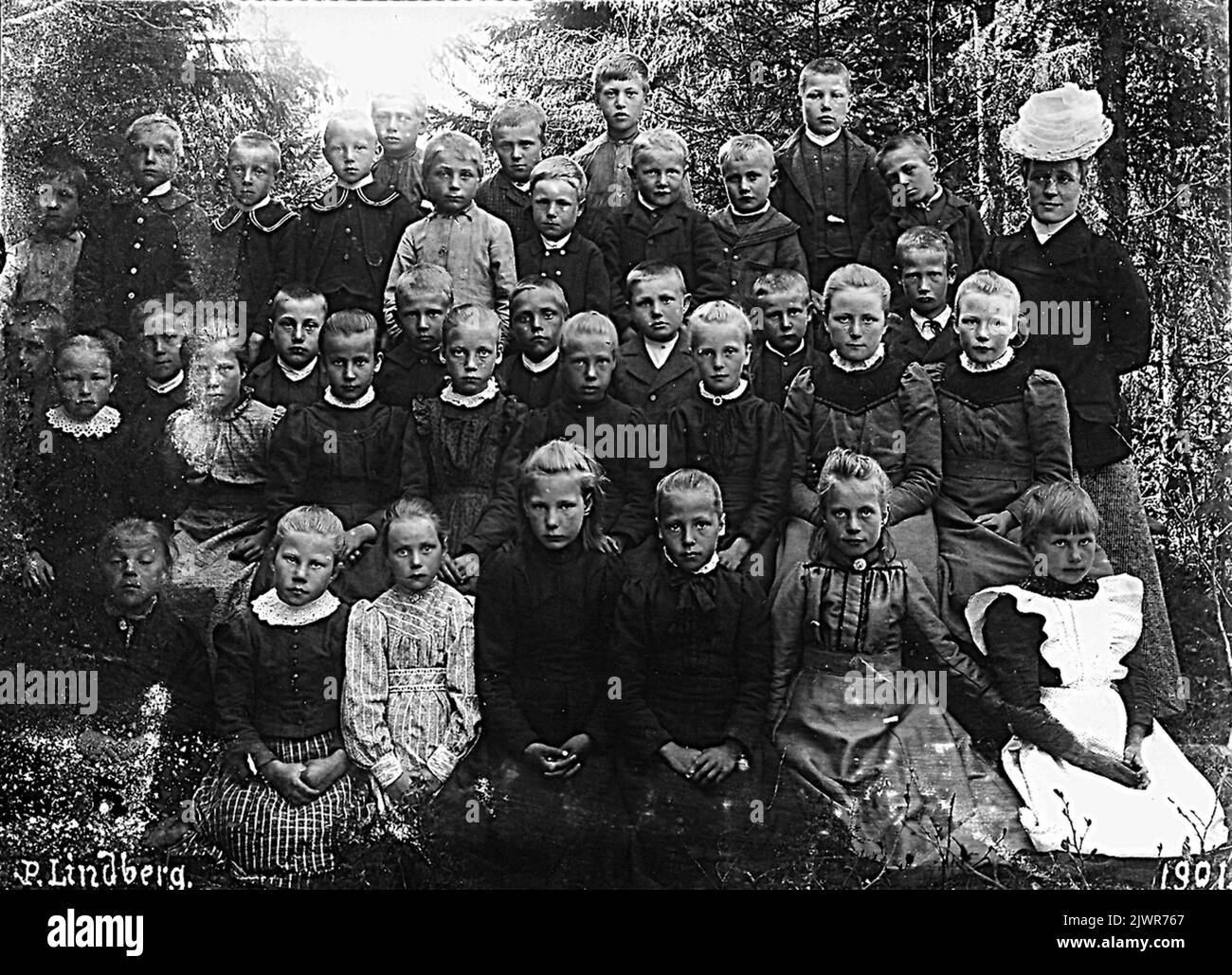 School class, photo in 1901. Skolklass, foto år 1901 Stock Photo - Alamy