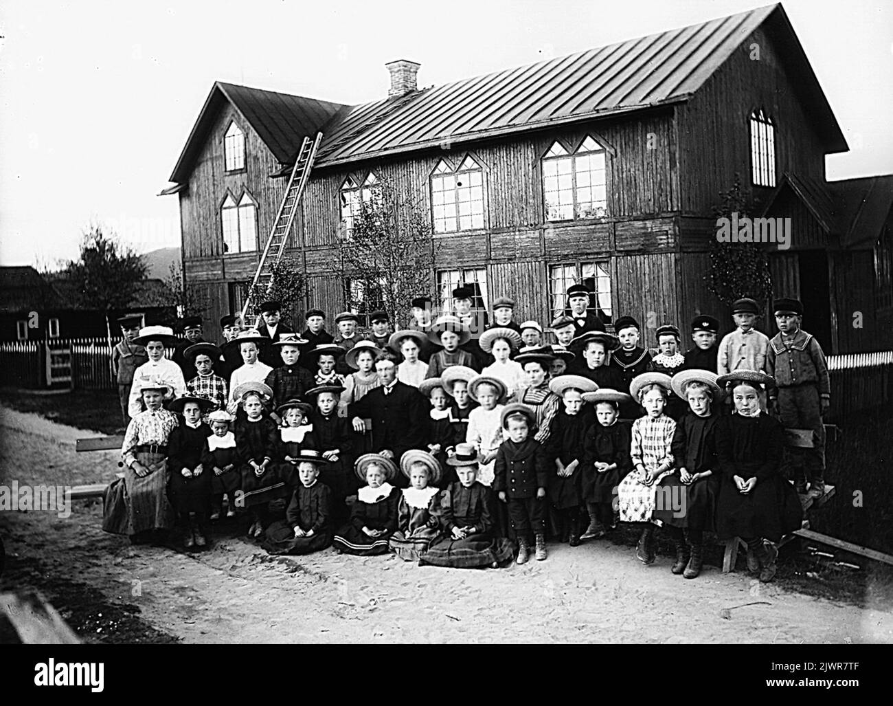 Unknown building, school? Okänd byggnad, skola Stock Photo - Alamy