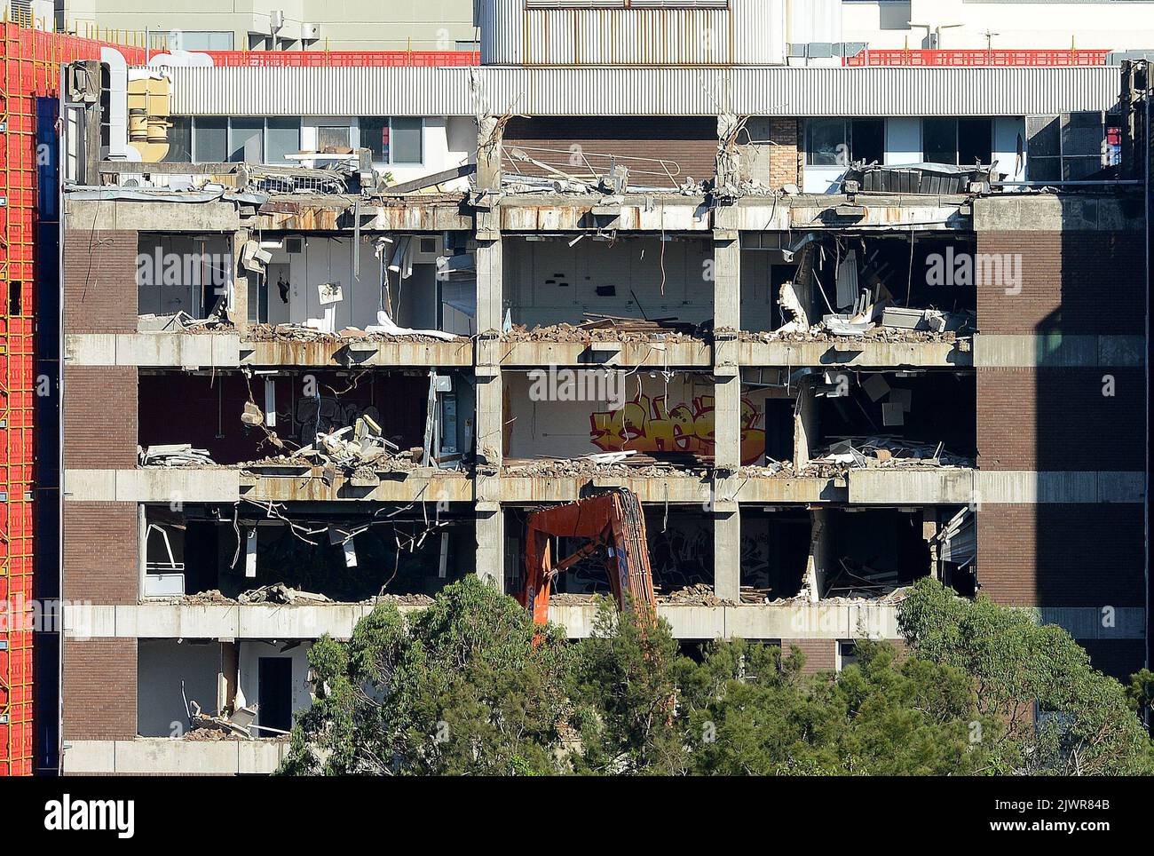 A new building under construction at the University of Queensland shows ...