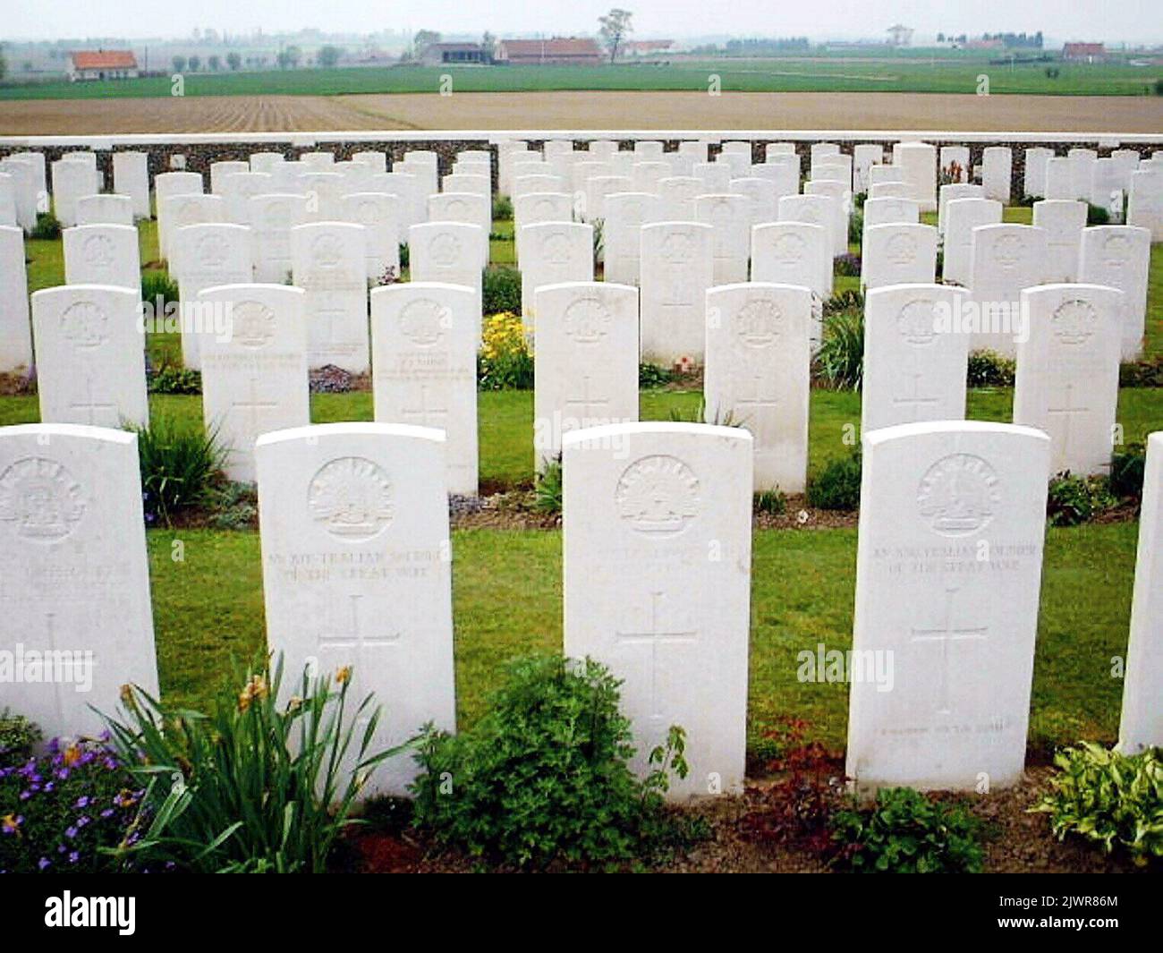 PA PHOTOS/AAP - UK USE ONLY : Graves of Australian soldiers at Tyne Cot ...