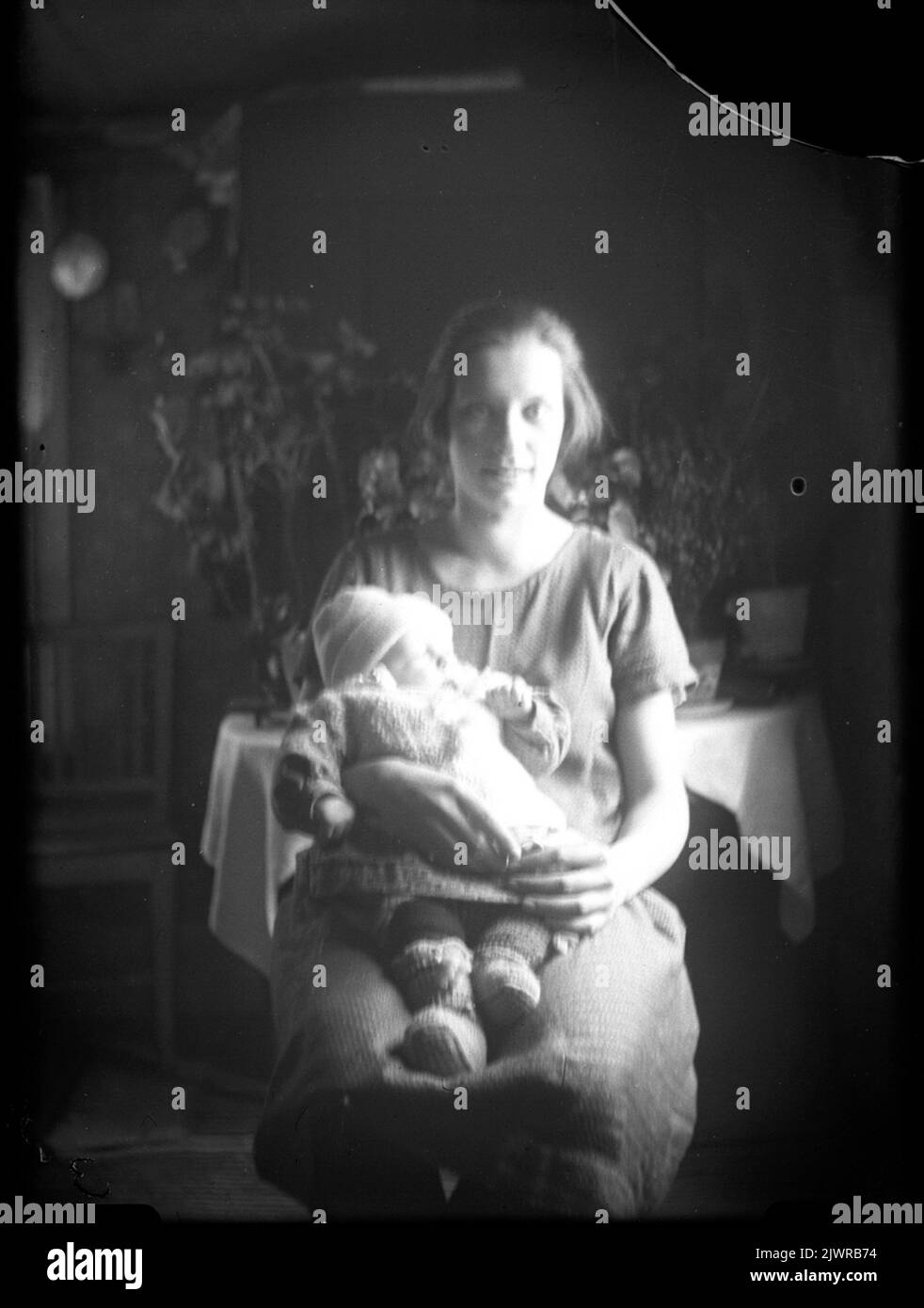 Mother child parent baby Black and White Stock Photos & Images - Alamy