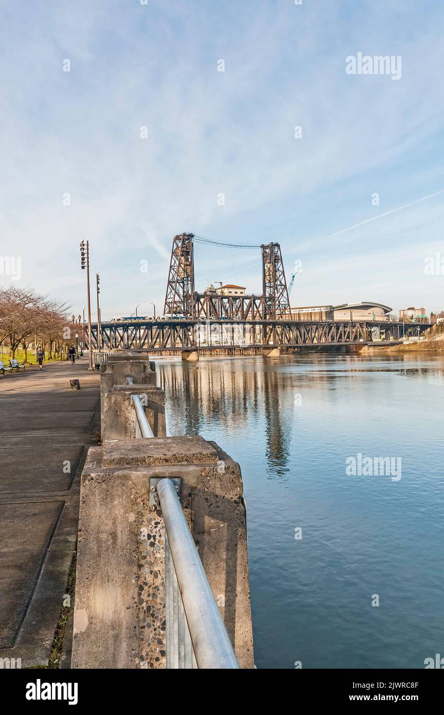 The "Steel Bridge" as viewed from the south from the riverfront walkway ...