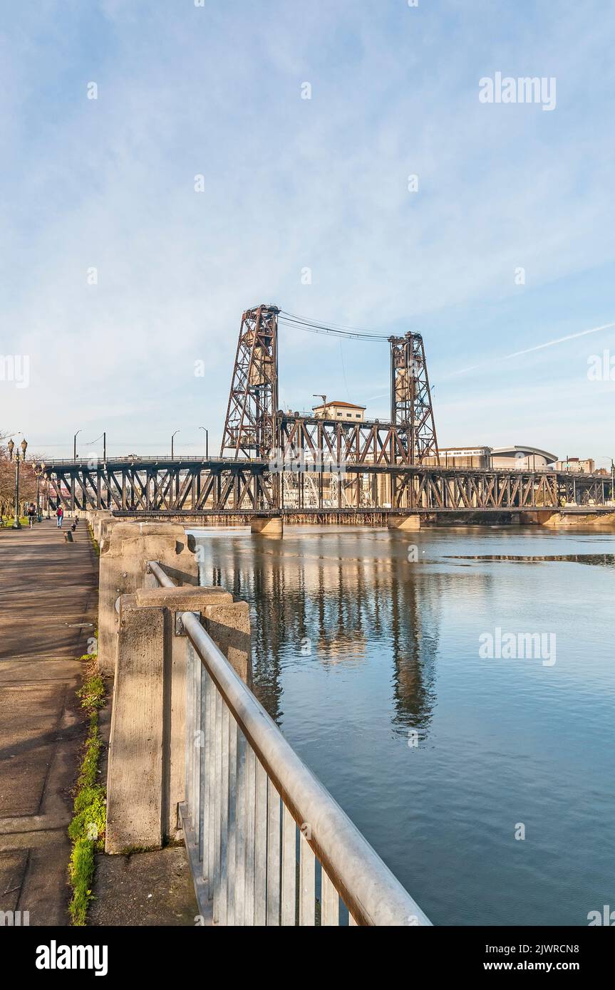 The "Steel Bridge" as viewed from the south from the riverfront walkway ...