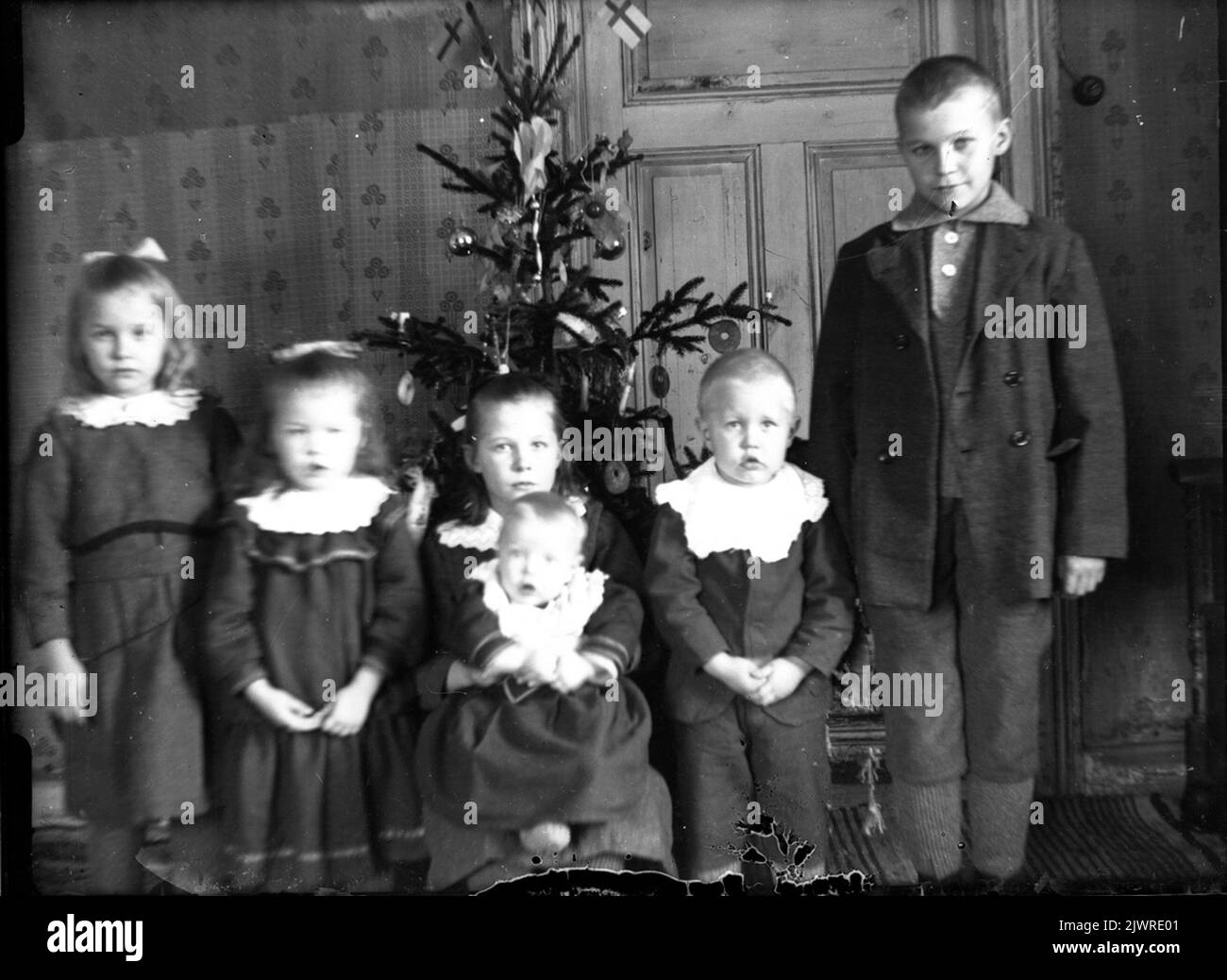 Sibling group hi-res stock photography and images - Alamy