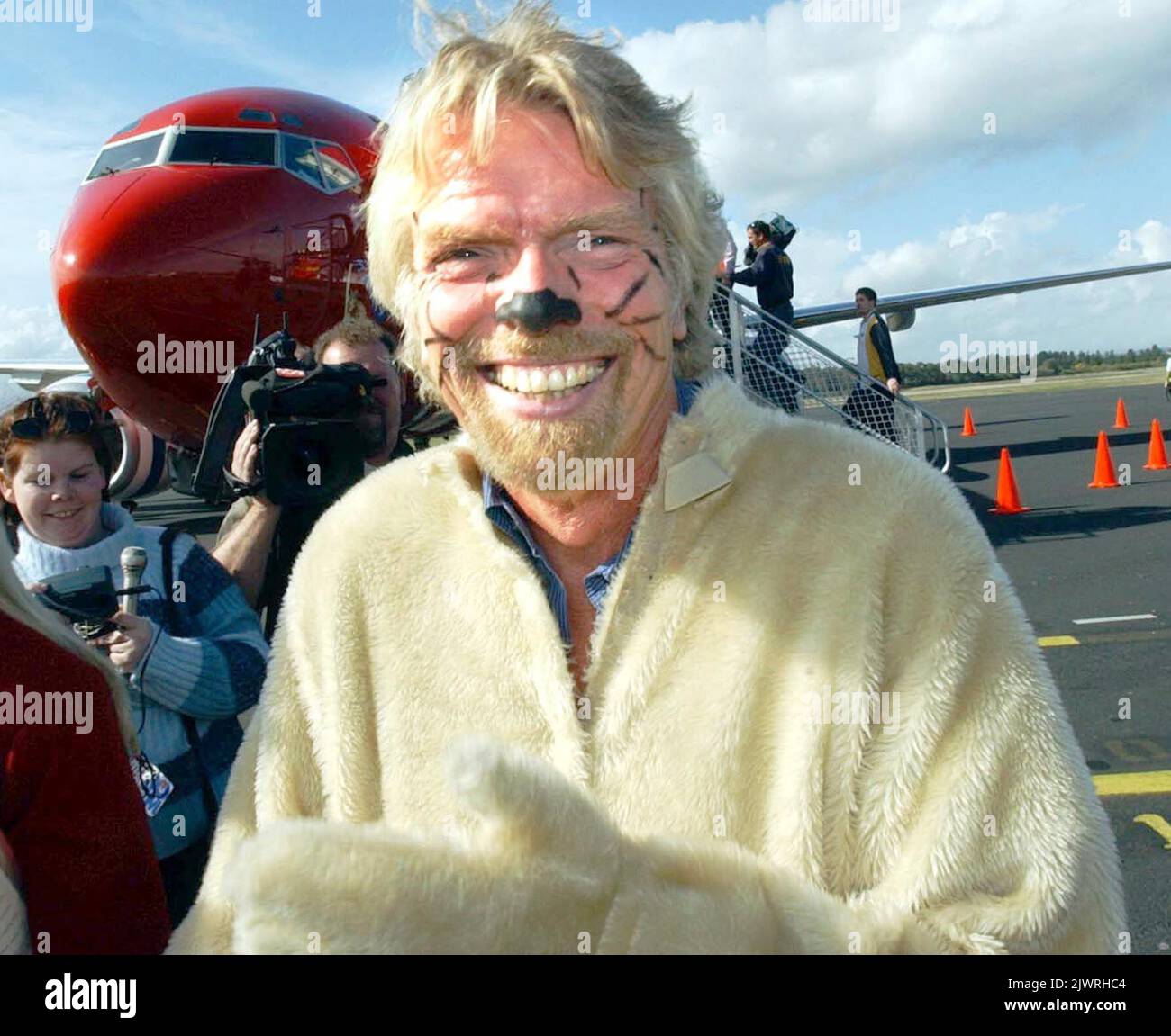 PA PHOTOS/AAP - UK USE ONLY: Virgin Blue chief Sir Richard Branson ...