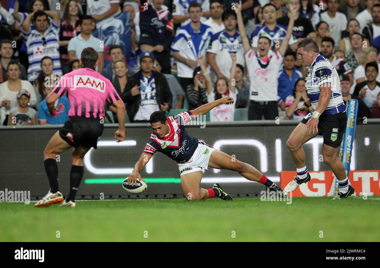 Roger Tuivasa-Sheck scores off a SBW pass during the NRL Round 6 match ...