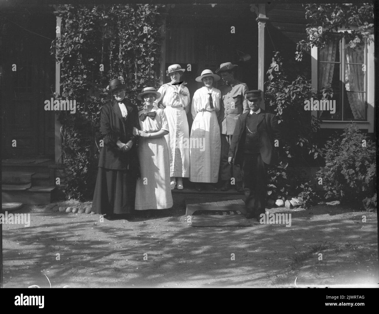 Unknown environment. The people from the left: Anna Larsdotter Olsson ...