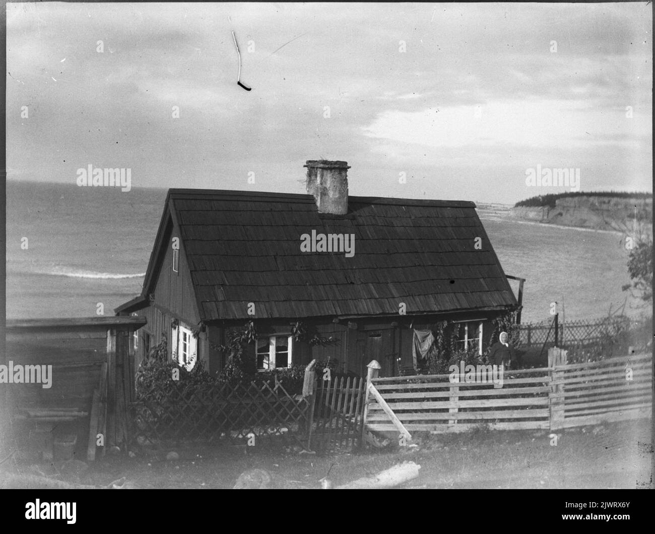 Home farm cottage Black and White Stock Photos & Images - Alamy