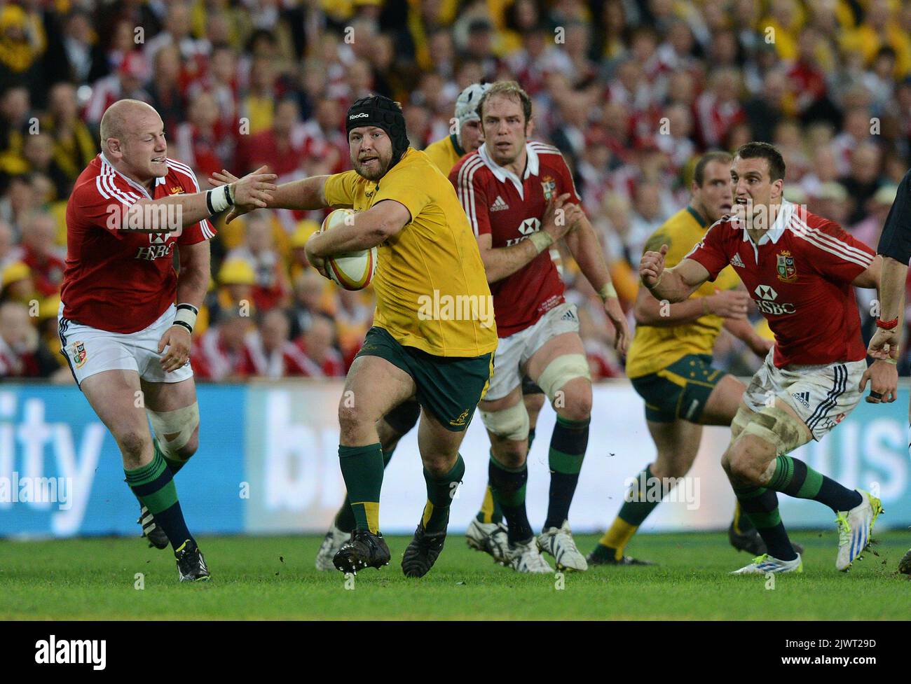 Benn Robinson hands off Dan Cole during the First Test match at the ...