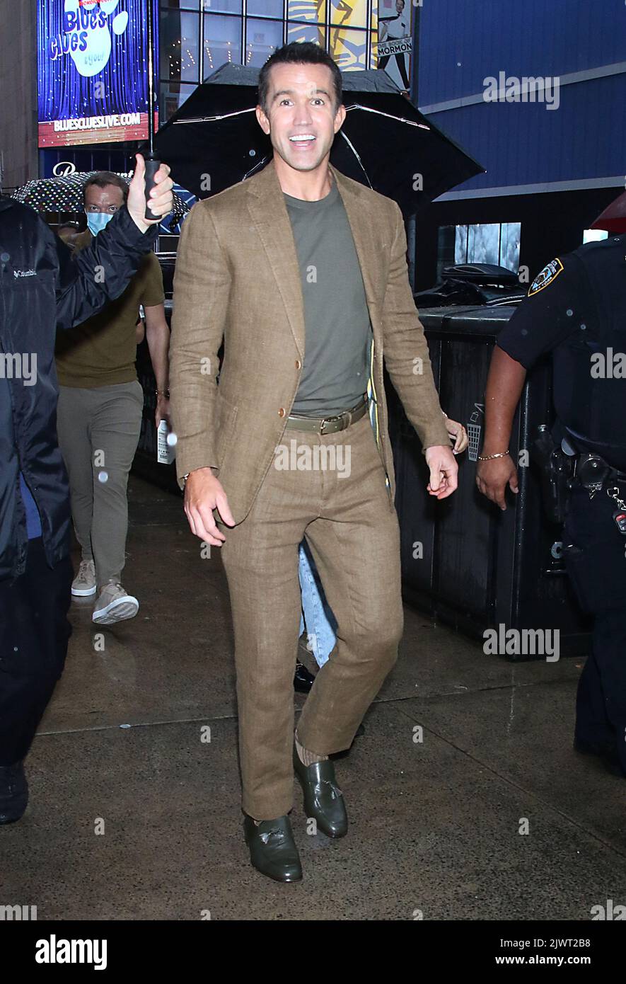New York, NY, USA. 6th Sep, 2022. Rob McElhenny seen at Good Morning ...