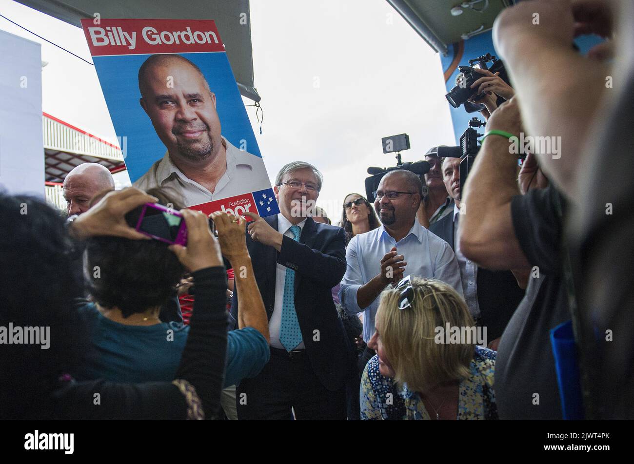 Prime Minister Kevin Rudd visiting Rusty's Bazaar in Cairns, Queensland ...