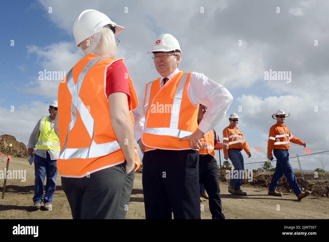 Prime Minister Kevin Rudd visits the Calliope Crossroads construction ...