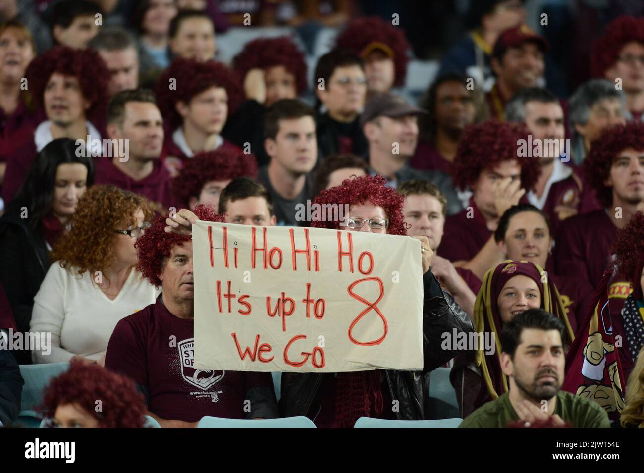 Queensland Maroons supporters ahead of Game III of the 2013 State of ...