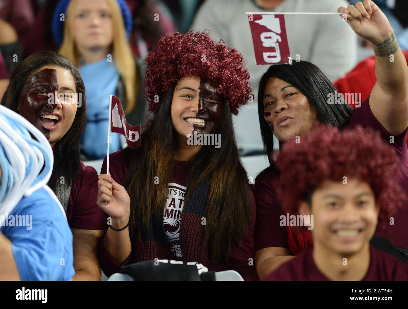 Queensland Maroons supporters ahead of Game III of the 2013 State of ...