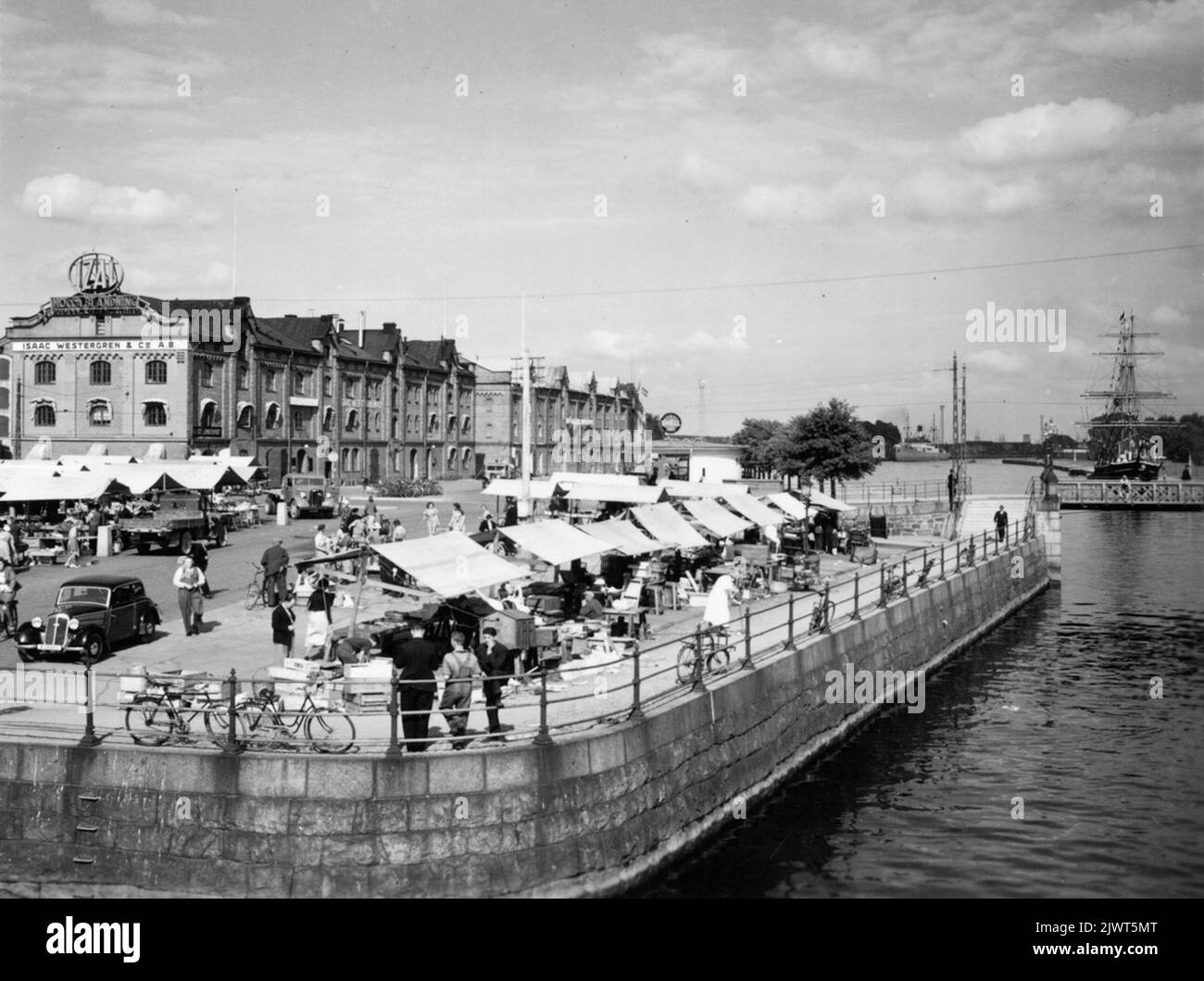 Harbor Square (Fiskorget). Hamntorget (Fisktorget Stock Photo - Alamy