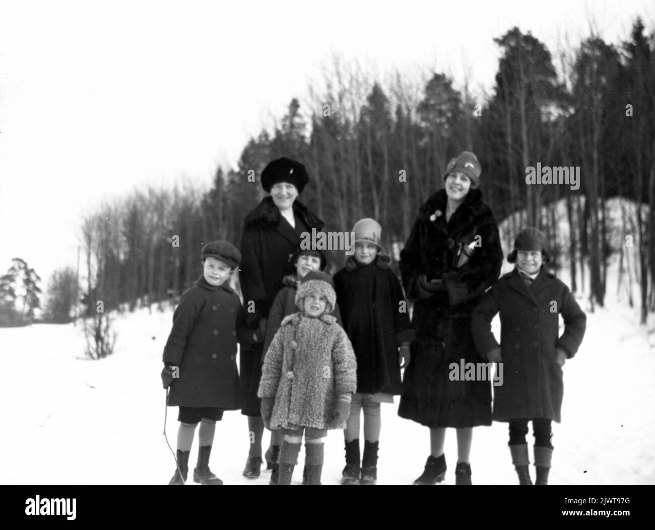 The Malmberg and Nordgren families. The lady in a black hat is Elna ...