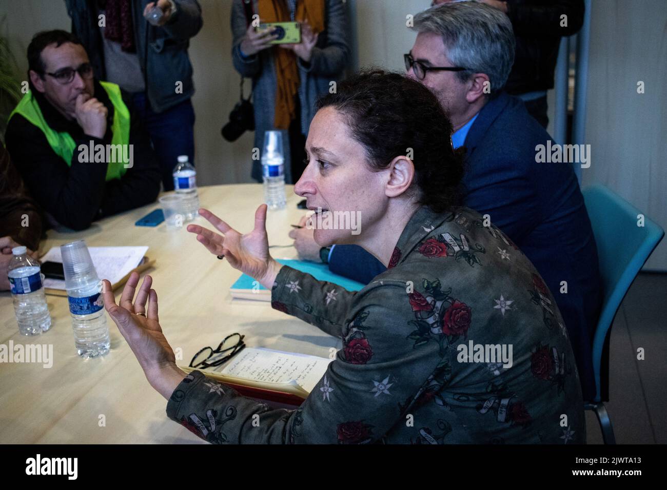 Emmanuelle wargon speech hi-res stock photography and images - Alamy