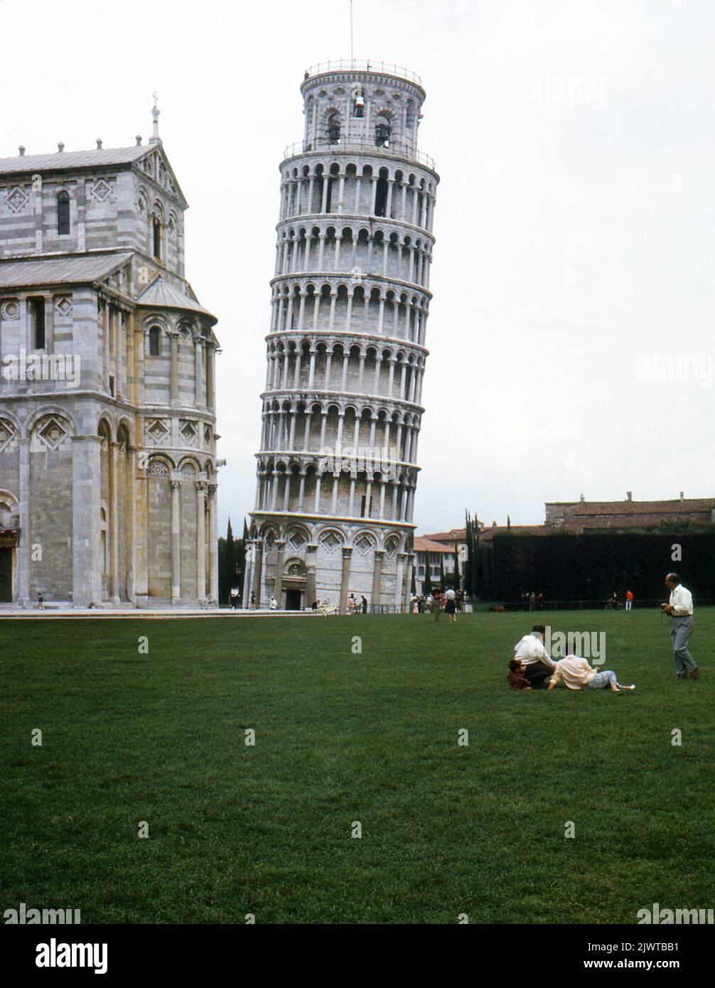 Pisa, Tuscany, Italy, 1963. A view of the Leaning Tower of Pisa, in the ...