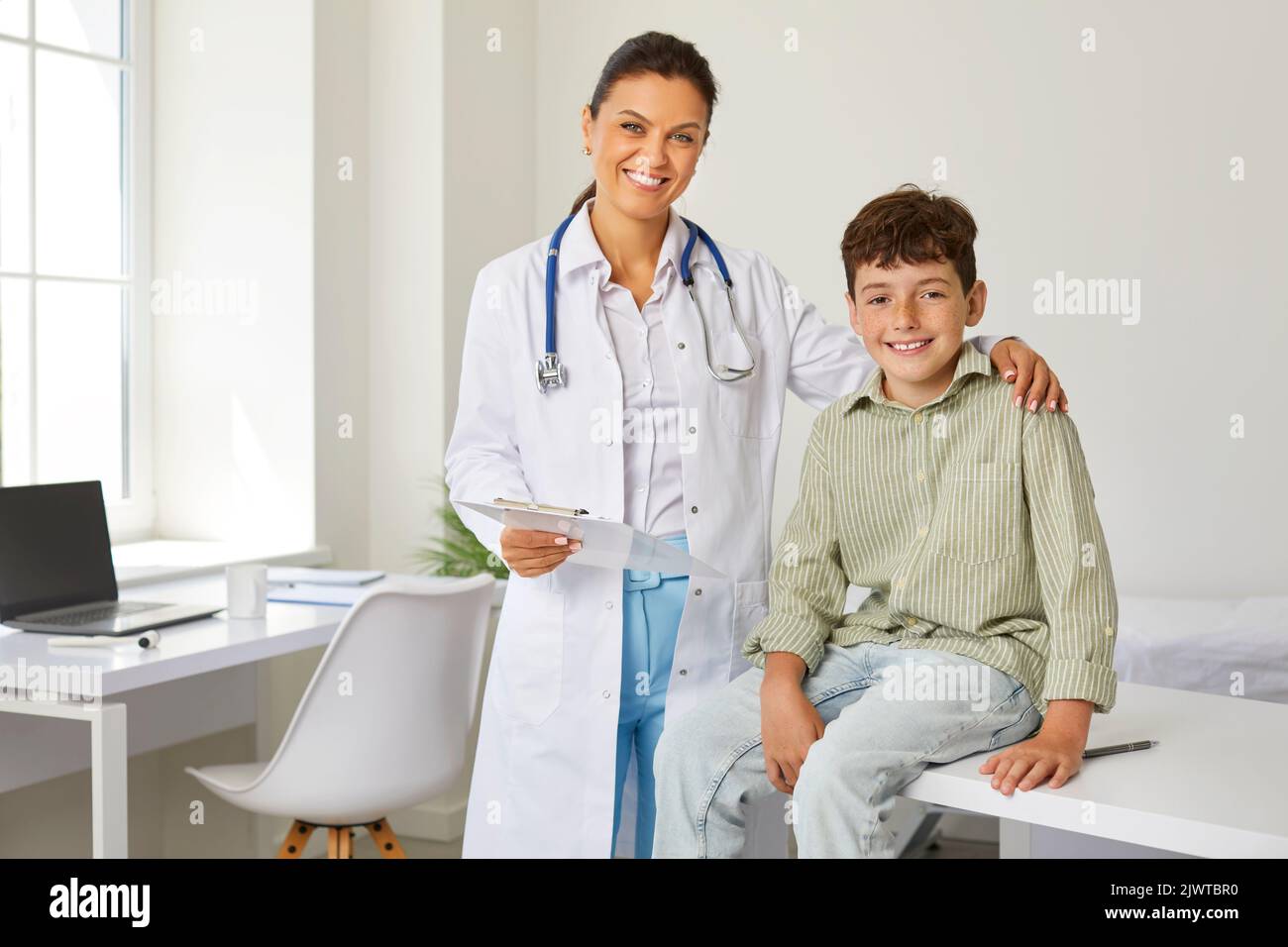 Teen boy talk doctor hi-res stock photography and images - Alamy