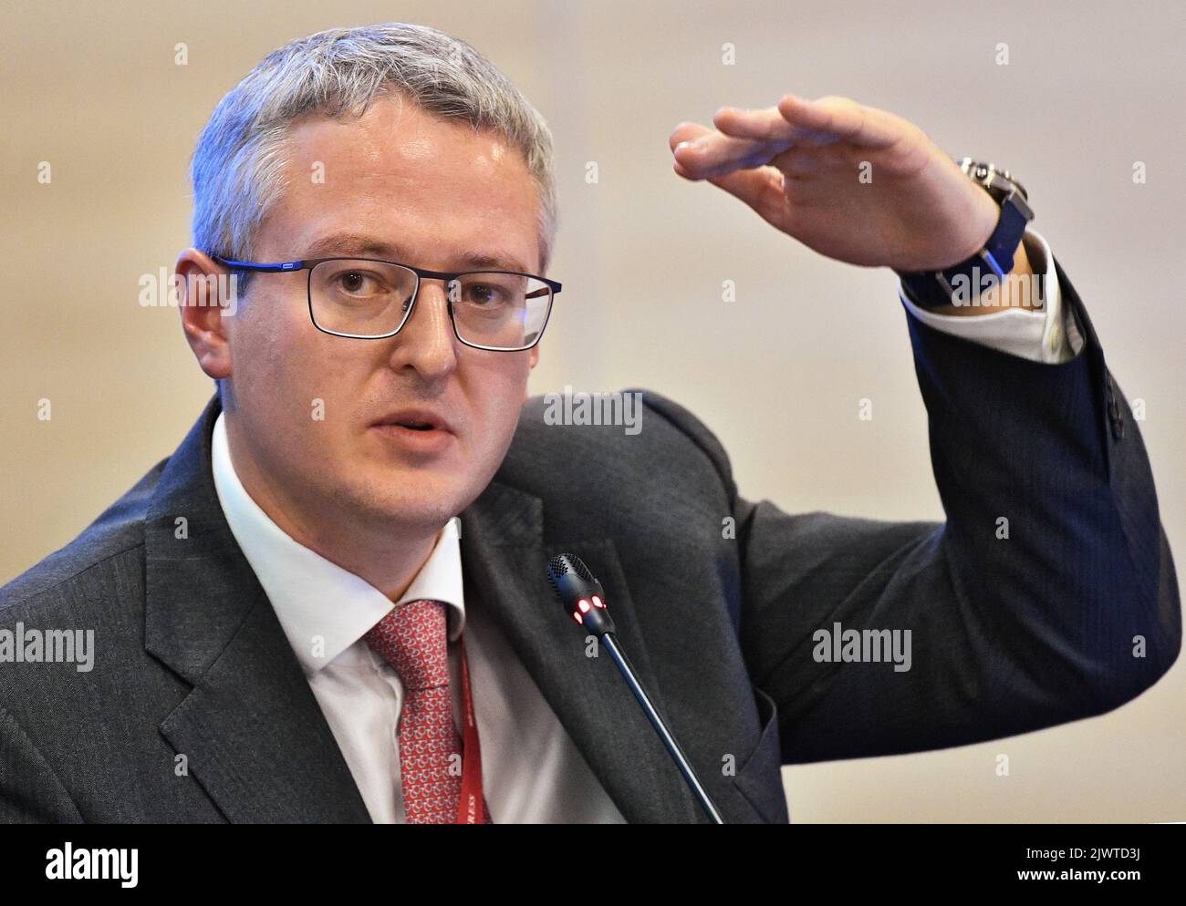 Eastern Economic Forum (EEF) 2022 on Russky Island. Governor of the ...