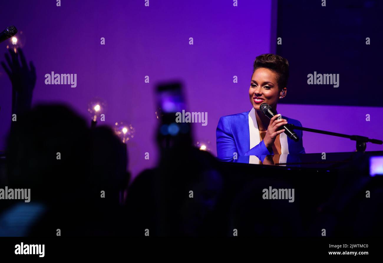 Alicia Keys performs live at the Foxtel Music Channels Summer Launch at ...