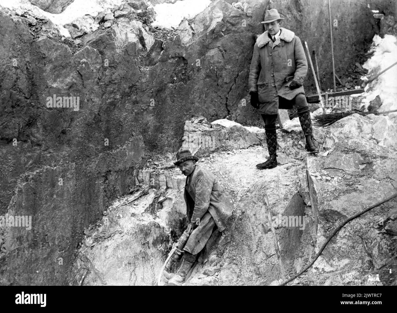 Wall's limestone quarry. Walls Kalkbrott Stock Photo - Alamy