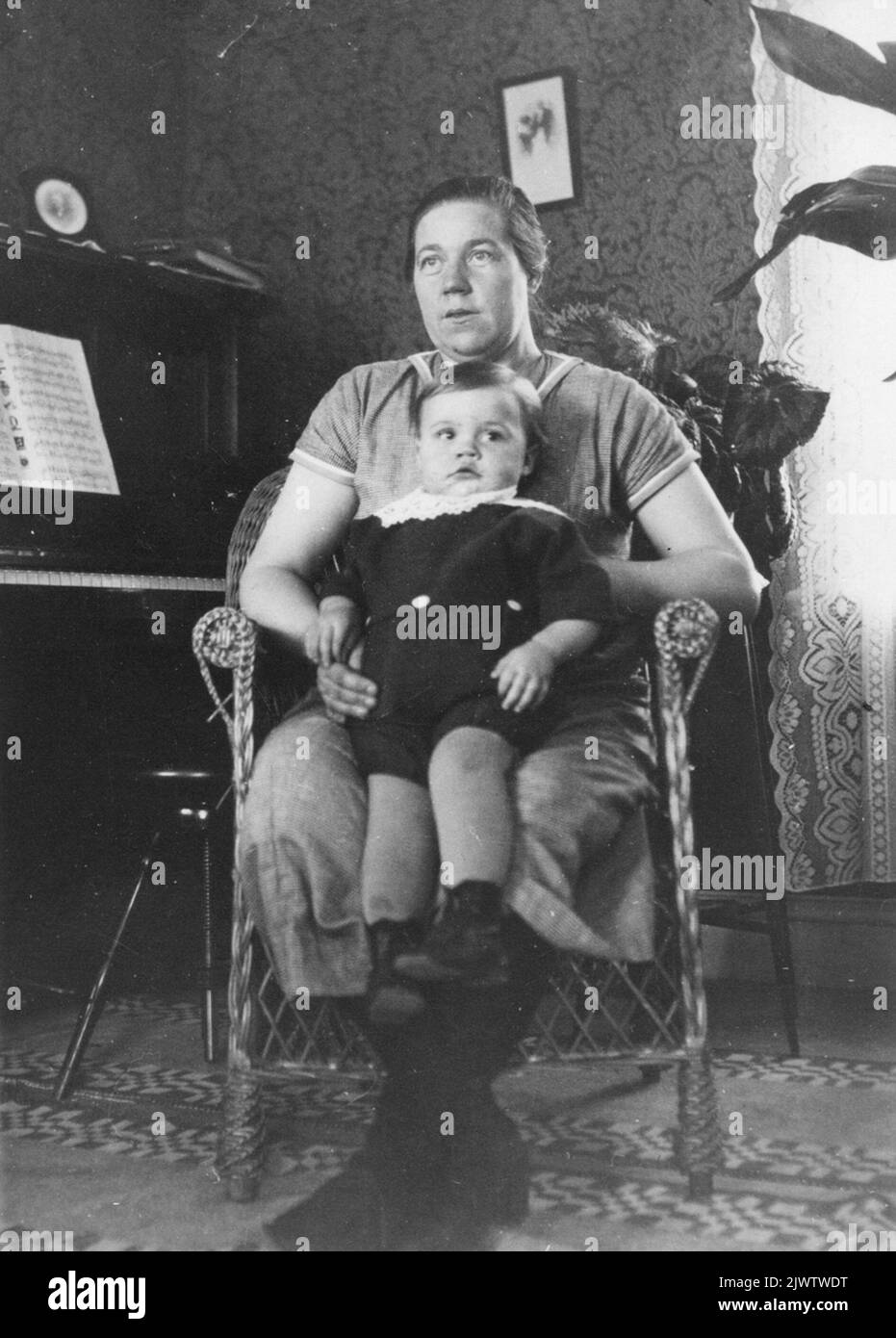 Mrs. Anna Nordkvist Hybo (born Mårtensson) with son Sven-Erik? The ...