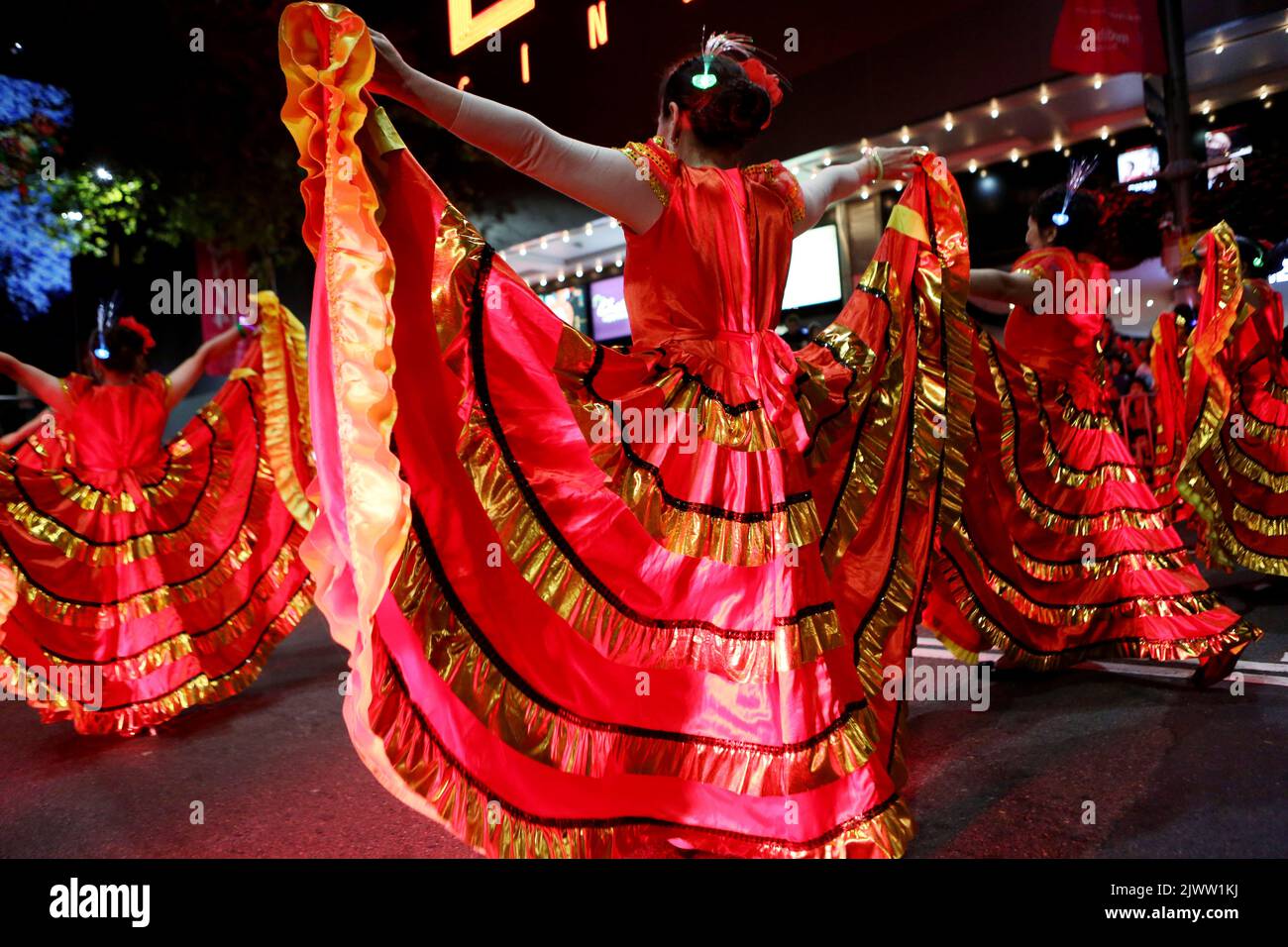 Performers in this years Chinese New Year Twilight Parade in Sydney ...